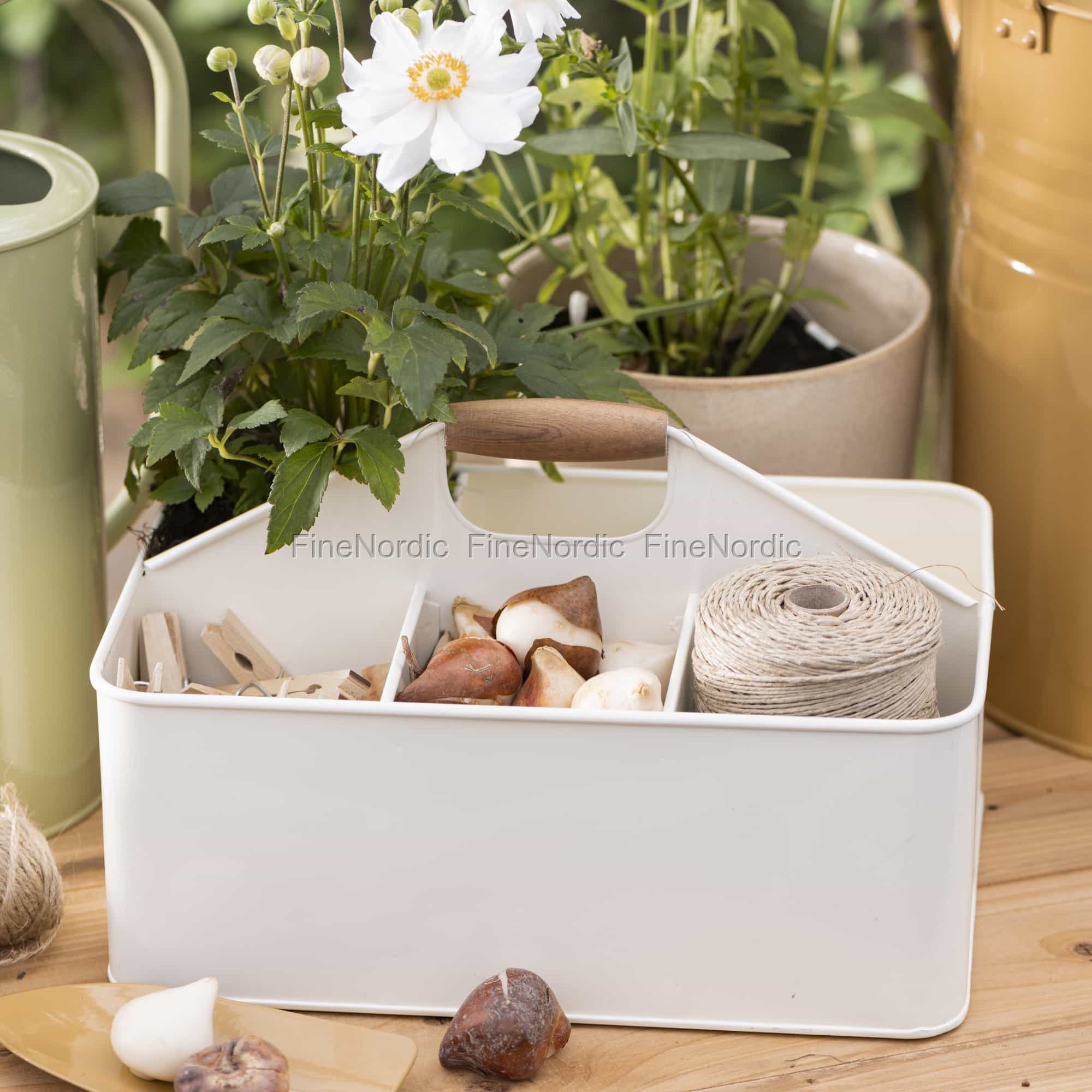 Ib Laursen Låda med 6 Rum och Trähandtag Kräm